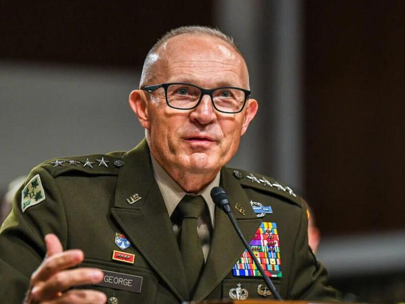 Army chief lays out what he wants from industry for C2 Next