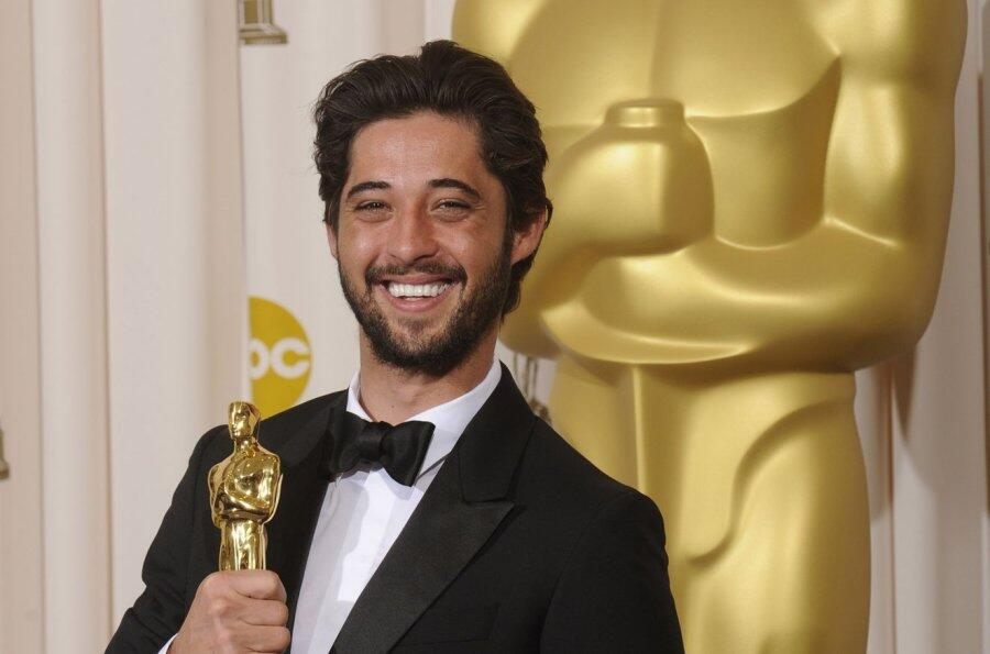 'Yellowstone's Ryan Bingham, Hassie Harrison marry at Western-inspired ...