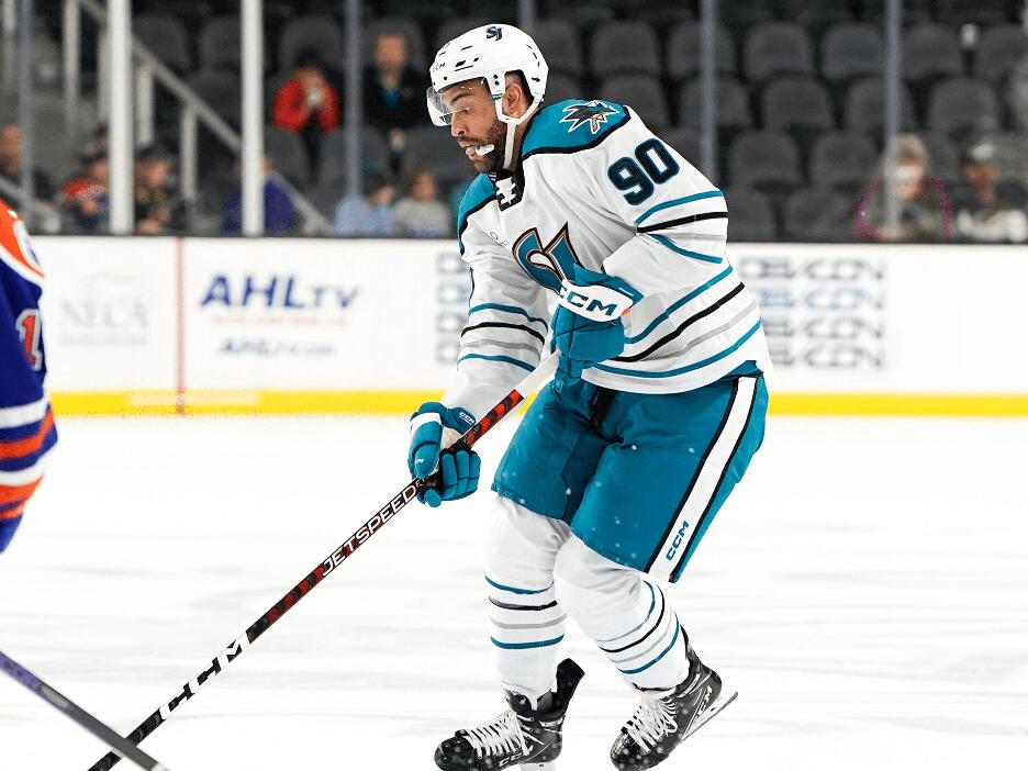 Sharks Sign Forward Justin Bailey