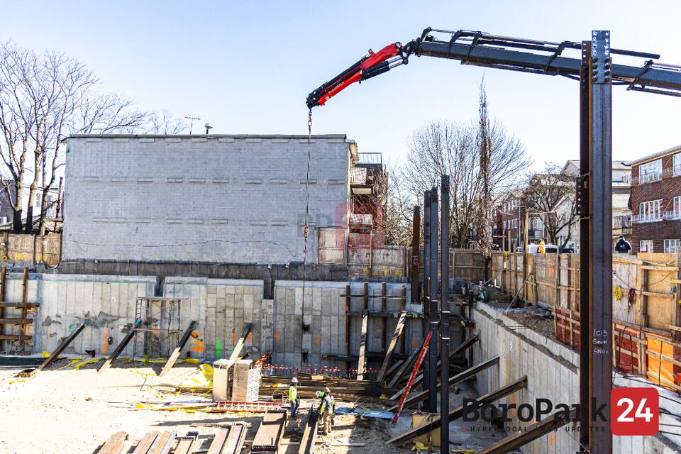 Beams Arrived As Stolin Shul Construction Advances - NewsBreak