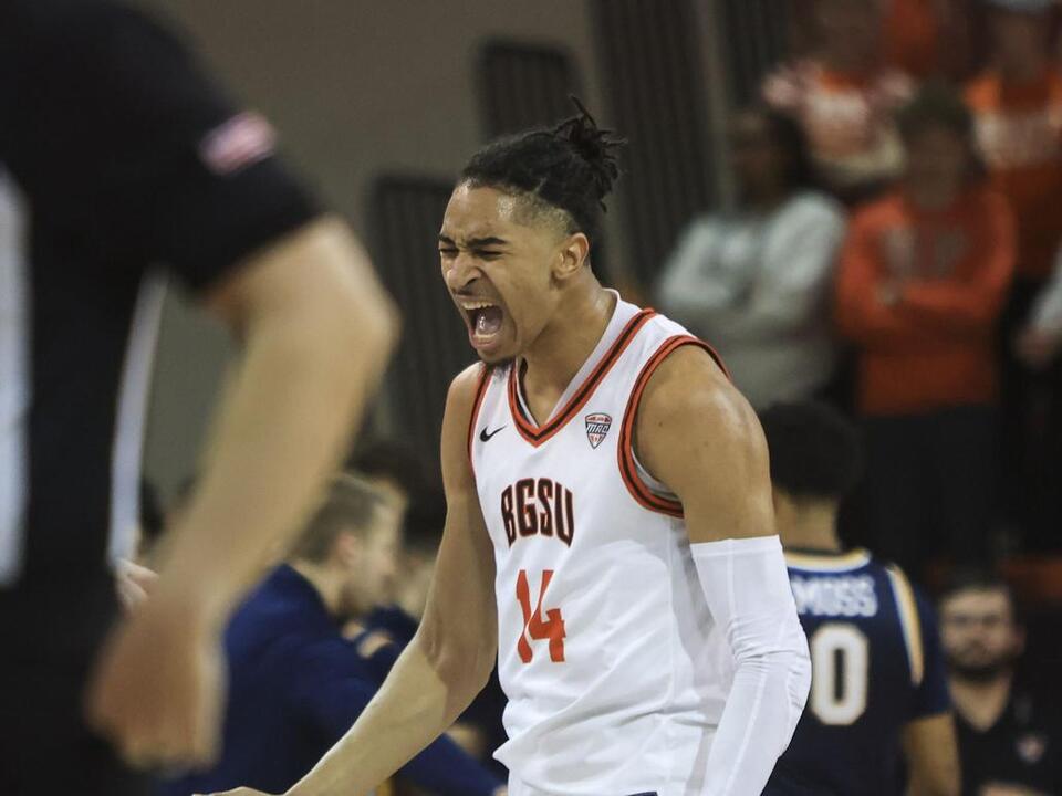 Veterans Thomas, Towns looking to take advantage of final year with ...