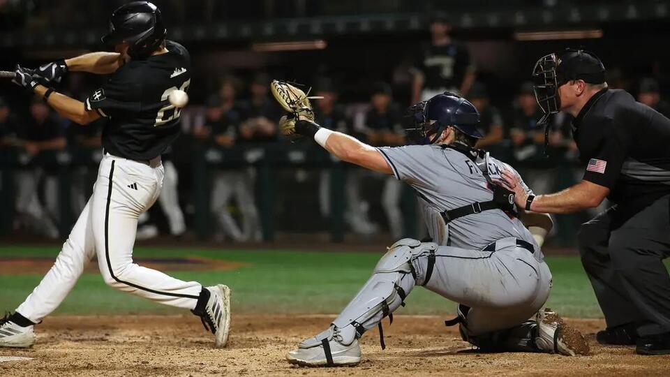 Chase Fralick becomes Auburn’s first Buster Posey Award finalist ...