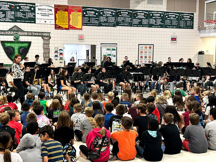 Deer Valley Unified looking at 125 full-time vacancies to fill