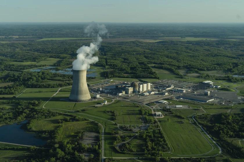Ameren plans largest solar facility yet next to Callaway nuclear plant ...