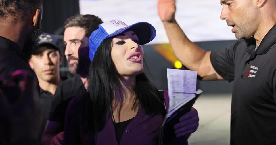 Tech clashes with far-right MAGA in weird online battle over skilled ...