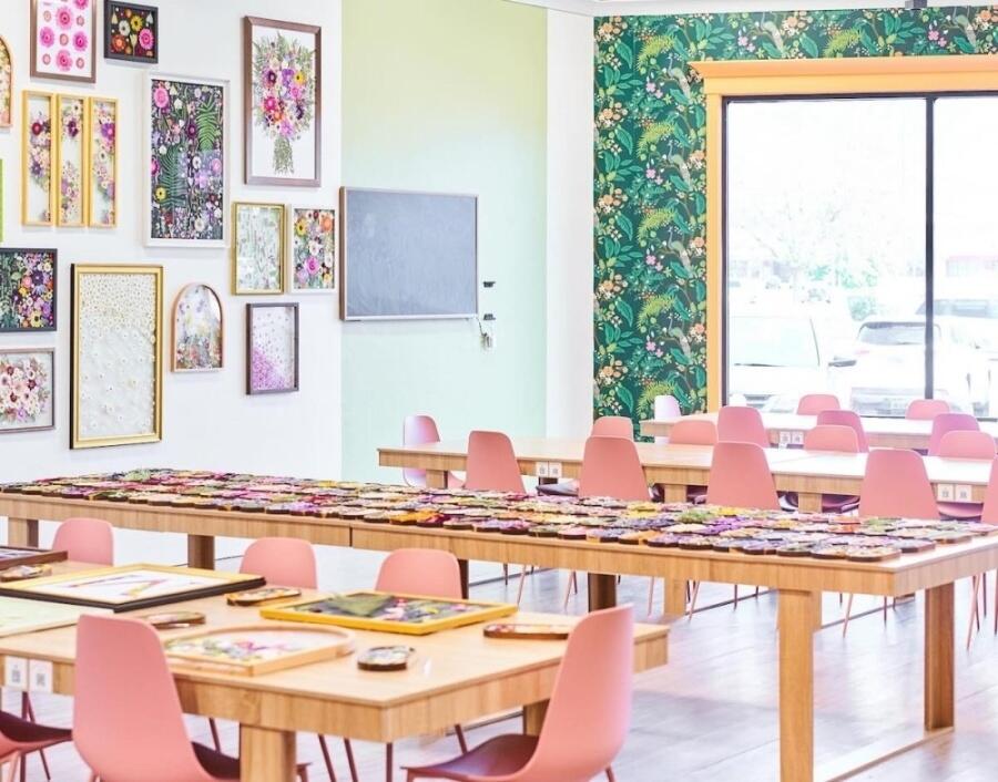 Maivie offers pressed-flower workshops in Frisco - NewsBreak