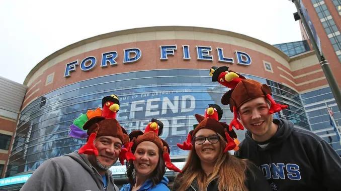 Why Thanksgiving Football Games Matter To Families Every Year - NewsBreak