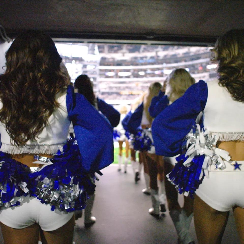 How Much Do Dallas Cowboys Cheerleaders Make? - NewsBreak