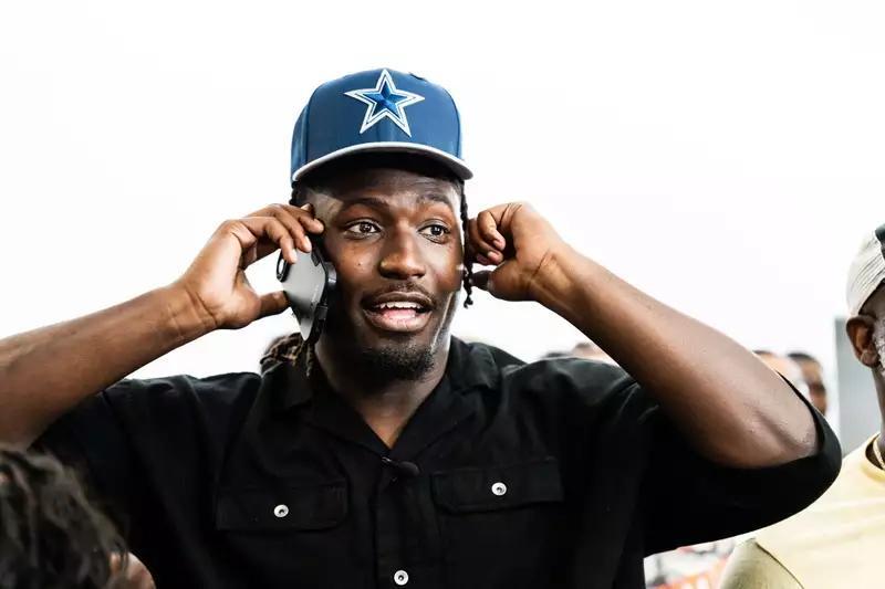 Emotional Malachi Lawrence Sends 3-Word Message After Getting Drafted ...