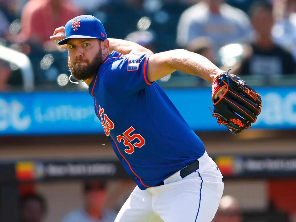 Adrian Houser gives Mets a shot with four innings of sharp relief
