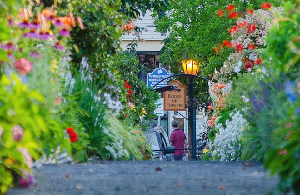 Bridge of Flowers opens until soil replacement - NewsBreak