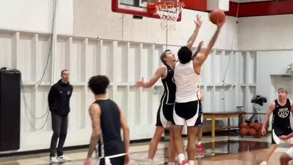Simpson makes history on the basketball court with first-ever win over ...