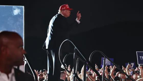 Trump Rallygoers Stranded In Coachella, Xitter Laughs At MAGA Fail ...