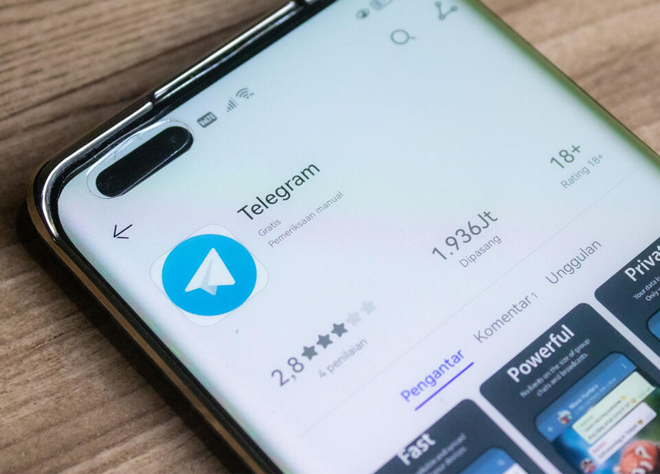 Experts Say Android Users Should Delete This ‘Clone’ App Because It Can ...