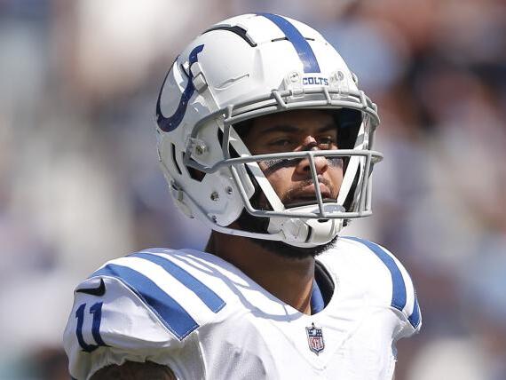 Colts' Michael Pittman Jr. thanks parents with big purchase on new contract