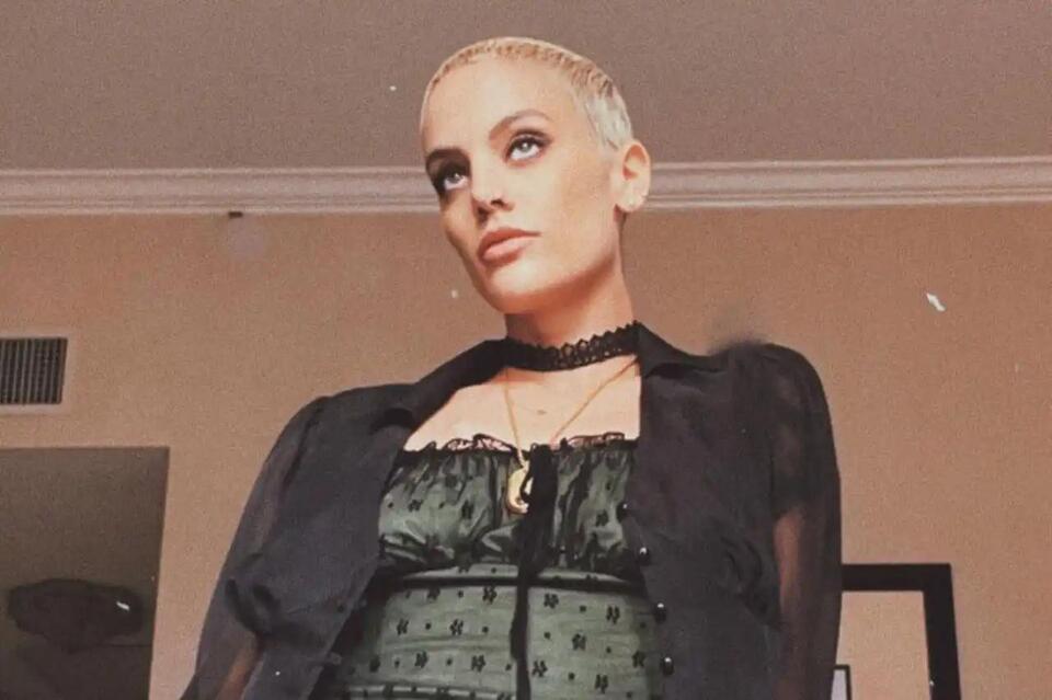 Who is Cat Janice and what cancer has she been diagnosed with? - NewsBreak