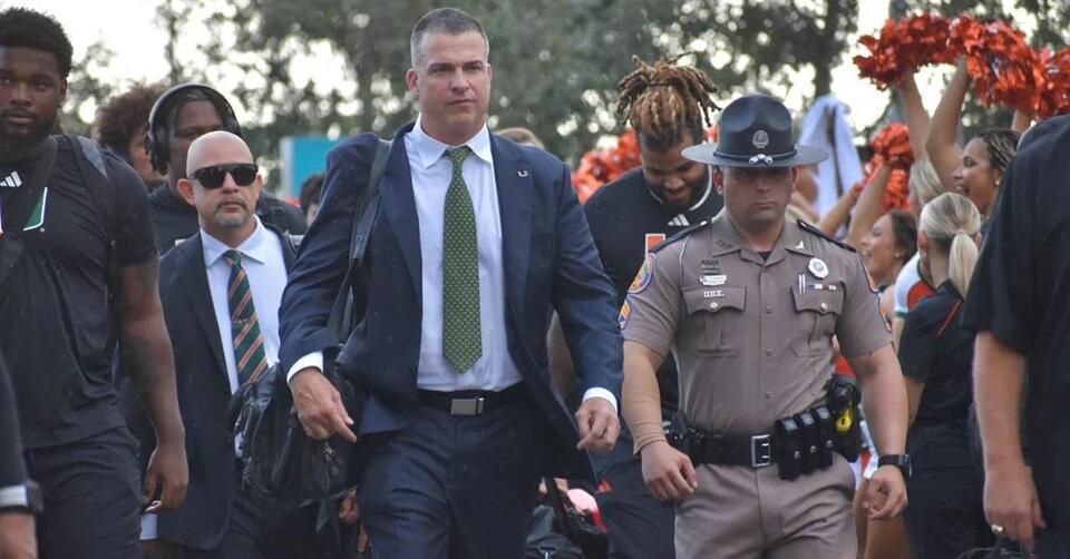 VIDEO: No. 3 Miami Hurricanes arrive at Doak Campbell Stadium to face ...