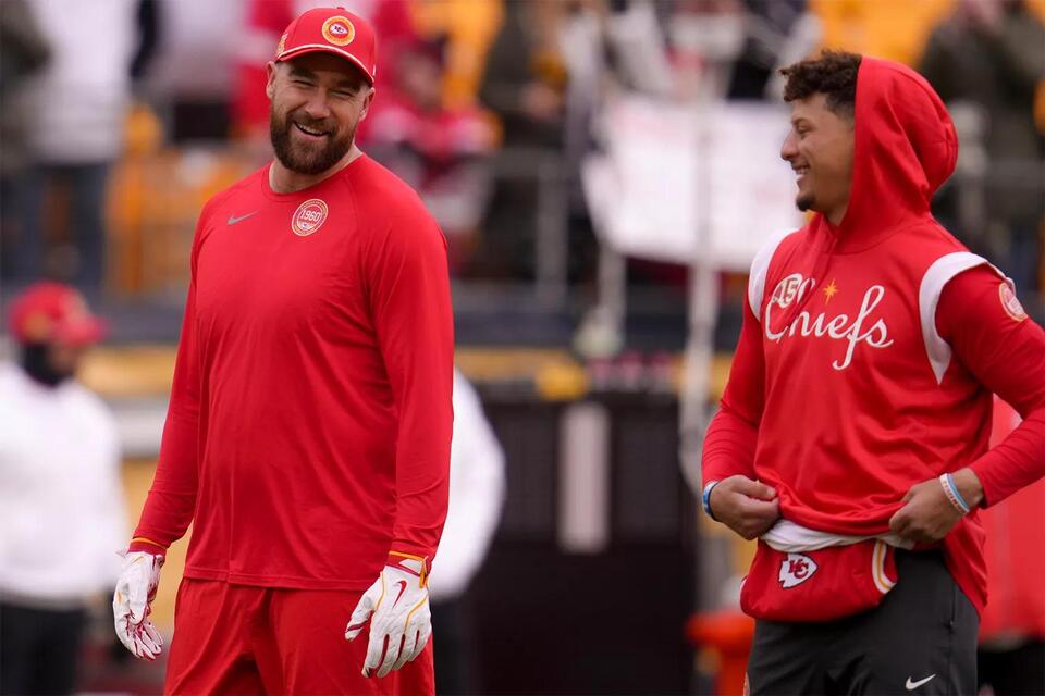 Fans Are Enraged at Patrick Mahomes’ Defense of NFL Referees - NewsBreak