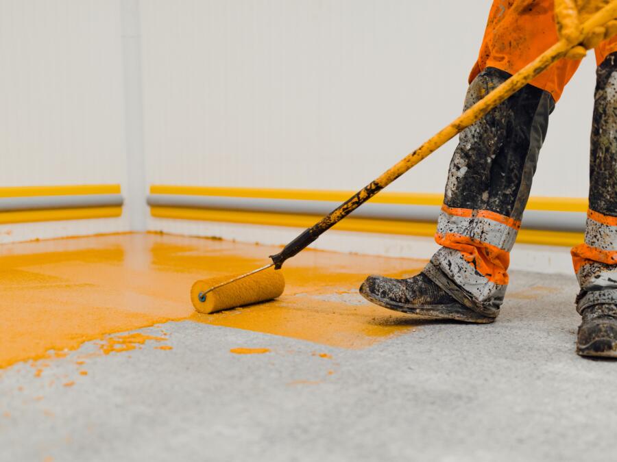 Real Estate Expert Shares the Only Product He Uses When Redoing Garage ...