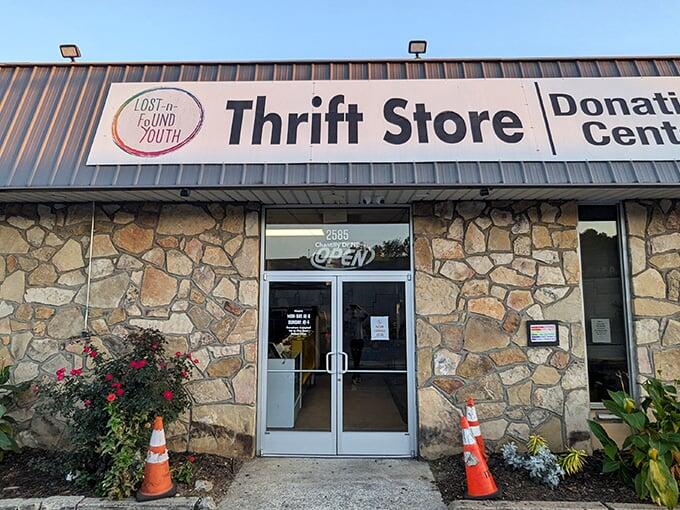 The Enormous Thrift Store In Georgia Where You Can Build A New Wardrobe ...