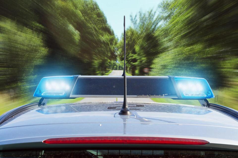 2-state police chase results in fatal crash, 8 others injured: Sheriff ...