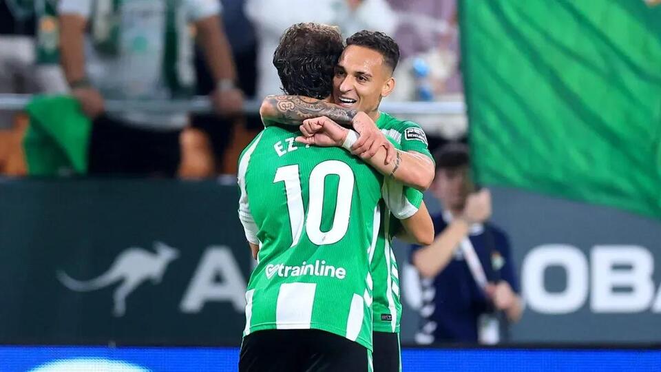 Antony surpasses Manchester United personal record in less than a year ...