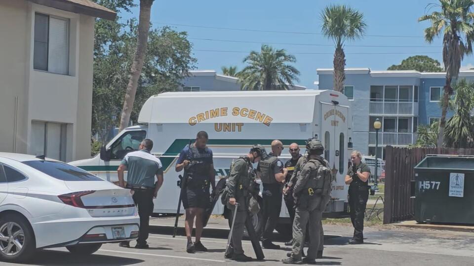 SWAT situation in one Sarasota neighborhood Sunday - NewsBreak