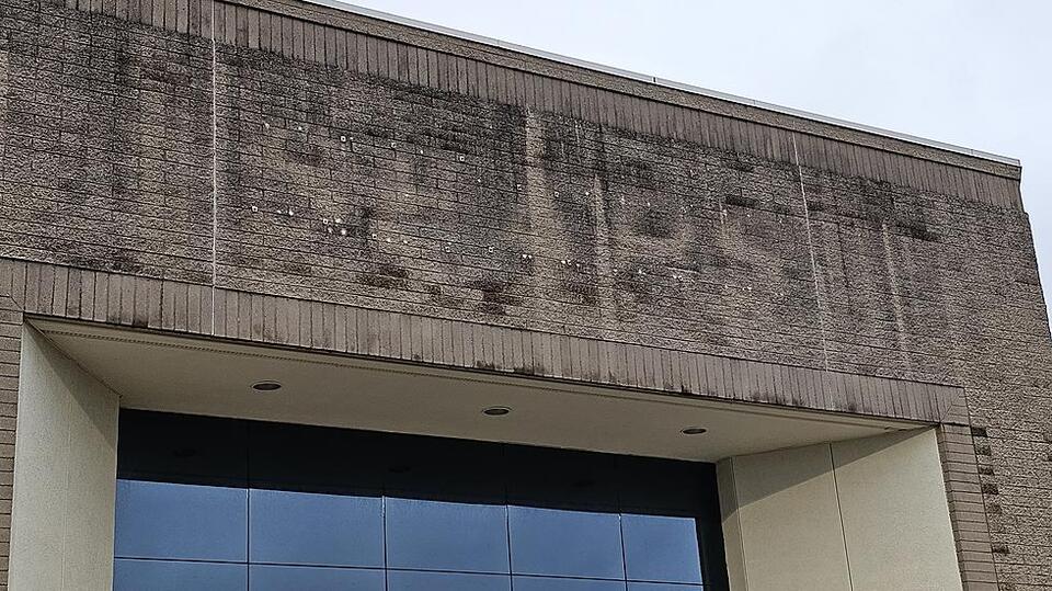 This huge NJ department store closed years ago — What it looks like ...