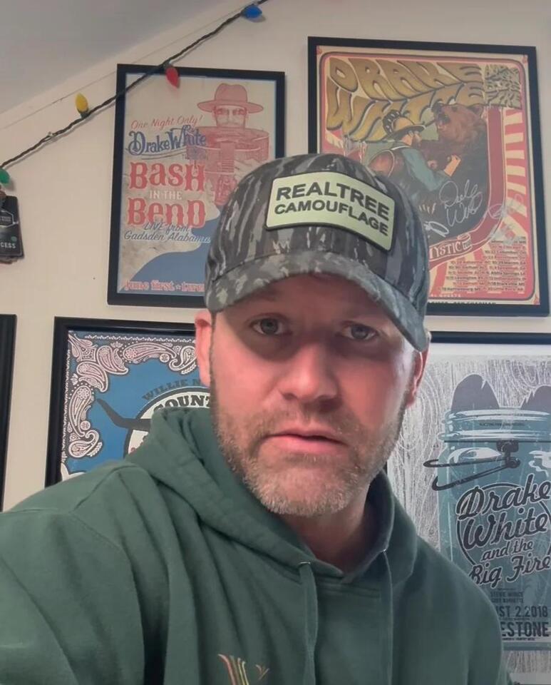 Drake White Cancels New York Concert Following Tour Bus Accident That ...