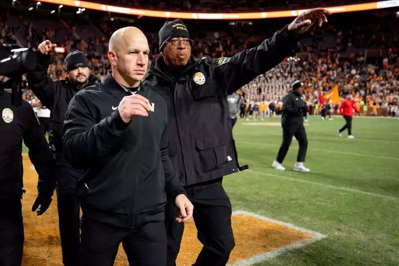 Clark Lea Pens Emotional Message as Former Georgia Coach Dies of ...