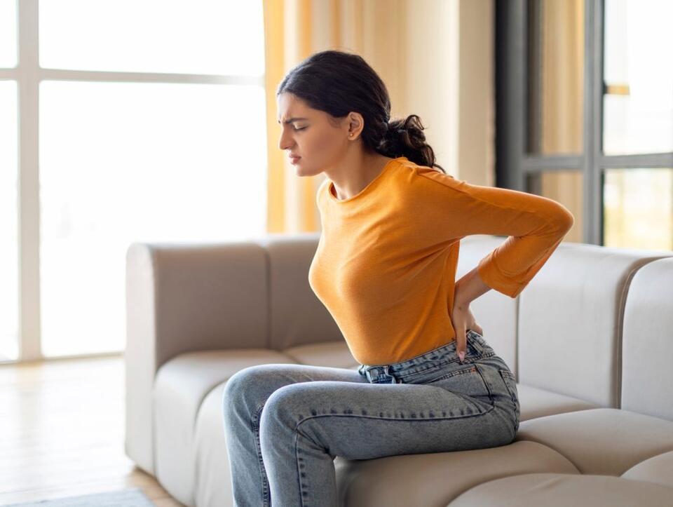Chronic back pain may change how the brain processes sound - NewsBreak