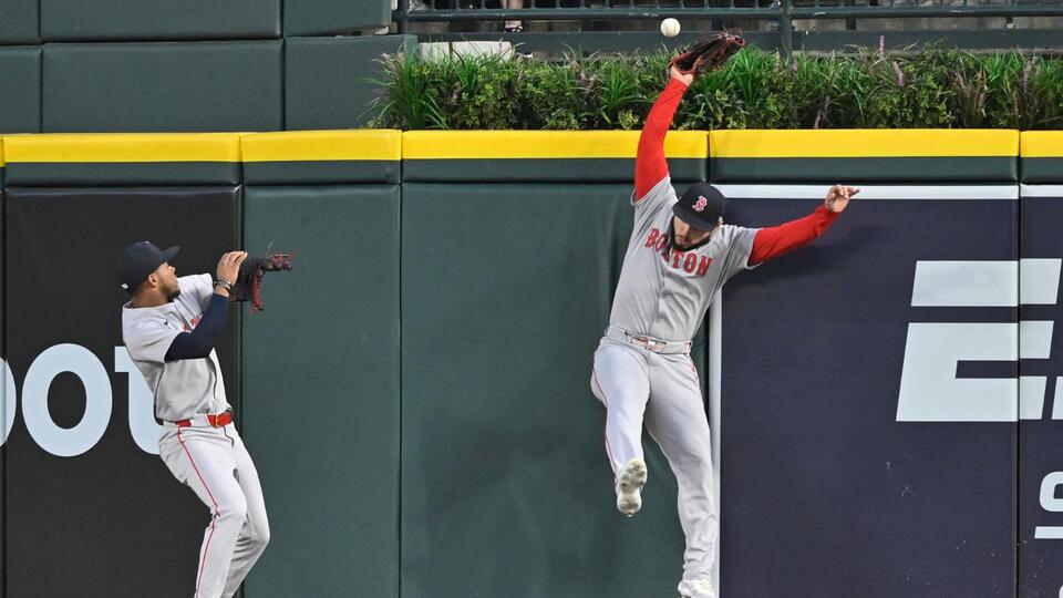 WATCH: Red Sox make unbelievable catch as two outfielders combine to ...