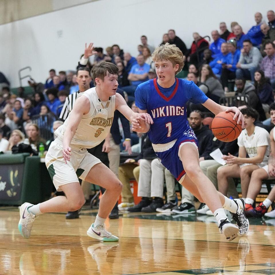 Kager Knueppel, Brother of Duke’s Kon, Puts On Show With John Calipari Courtside: Will Arkansas ...