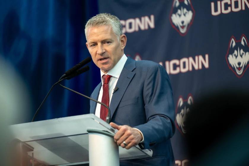 Coach Jason Candle brings strong track record and recruiting muscle to ...