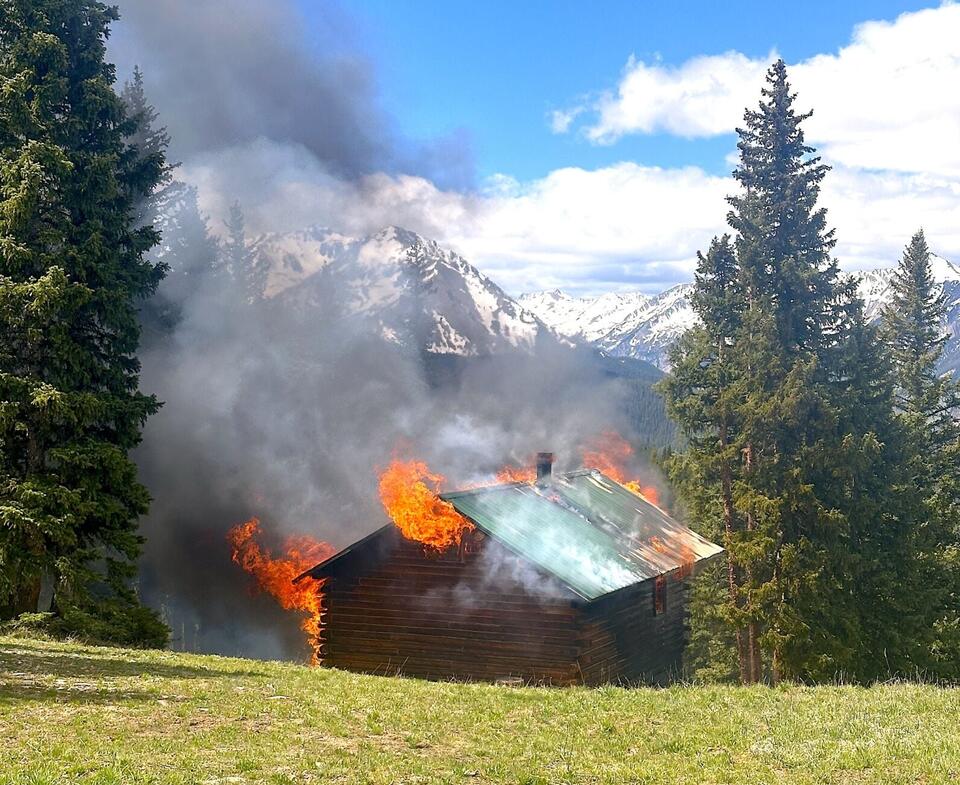 Grant’s Cabin destroyed in Saturday morning fire - NewsBreak
