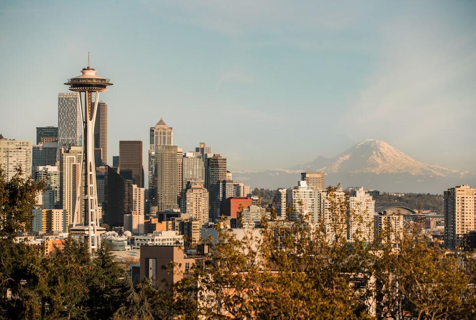 US Cities Where Markets Reveal Local Life - NewsBreak