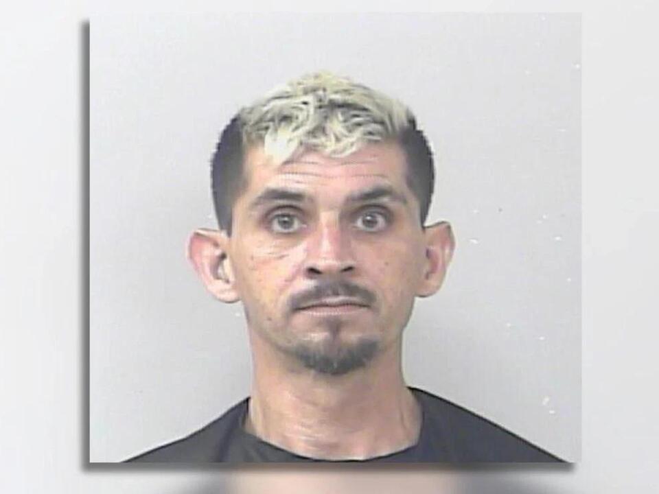 Man flees hit-and-run, causes another crash at school pickup line in ...