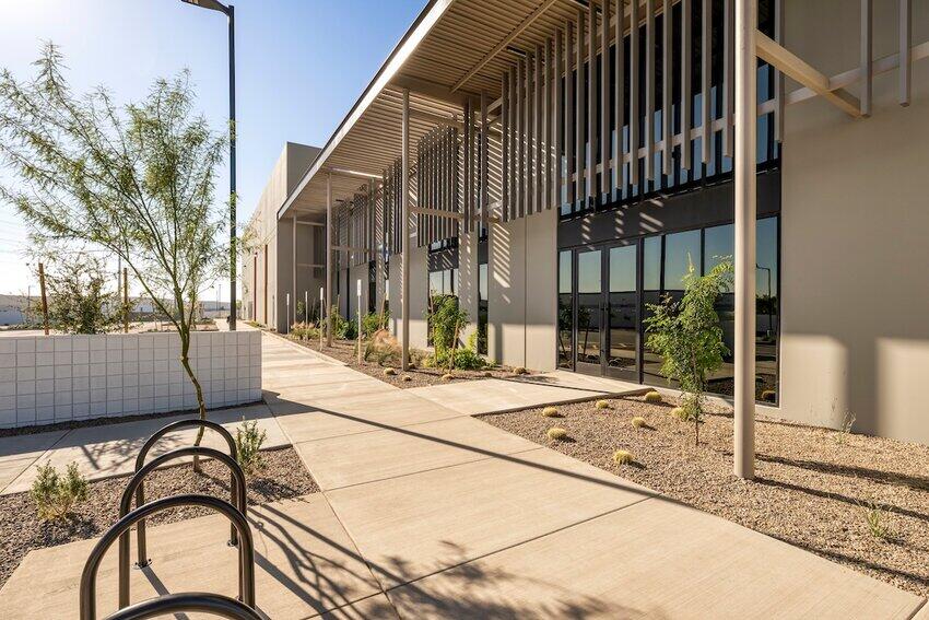 New flexible warehouse finishes construction in Tempe - NewsBreak