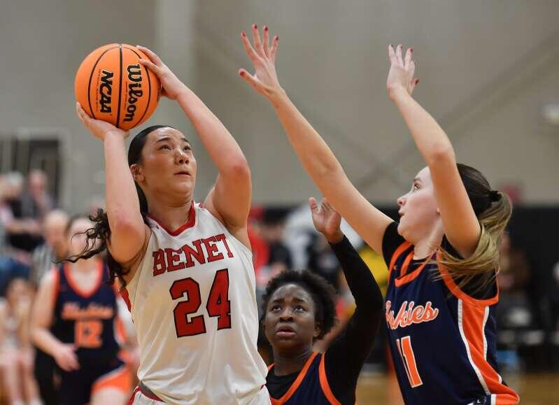 Benet Academy girls basketball duo puts in the miles to lead their team ...
