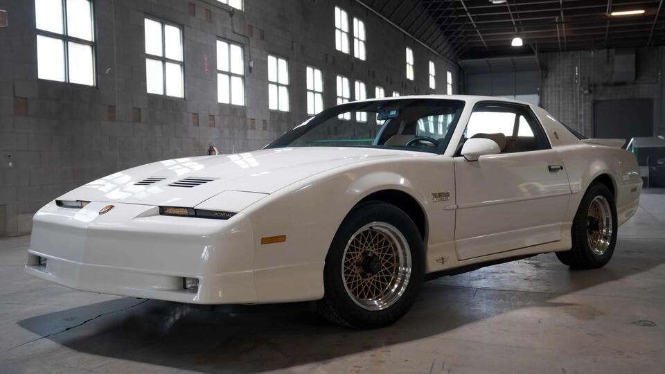 0-60 in 4.6 Seconds: The 1989 Turbo Trans Am That Shocked America ...