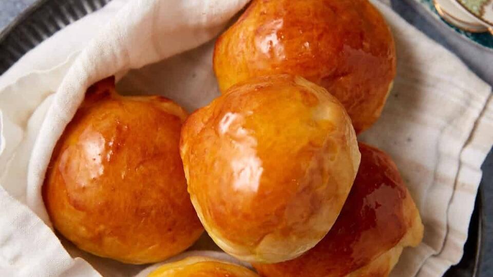 The Secret to Perfectly Soft and Buttery Dinner Rolls Every Time ...