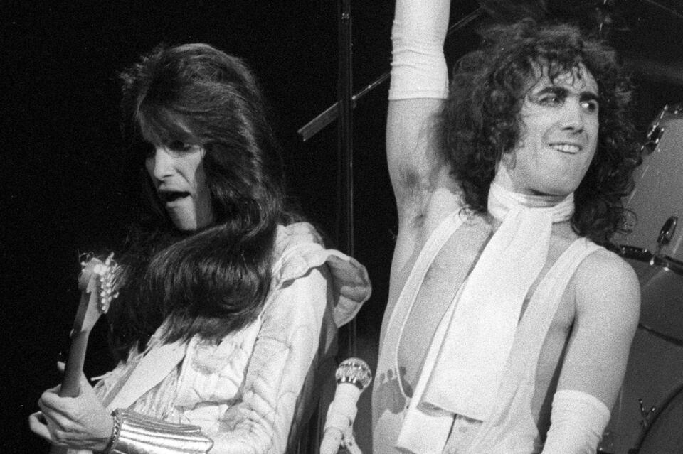 Angel Farewell Tour - NewsBreak