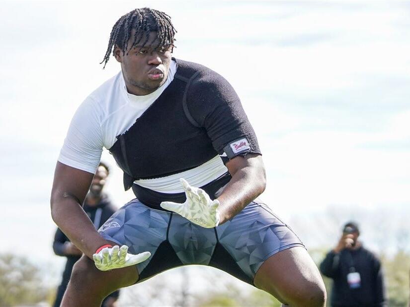 Missouri snags athletic Top247 offensive tackle Lamont Rogers