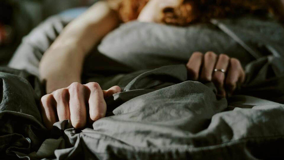 Woman bitten by snake hiding in pillowcase while she slept: 'No idea ...