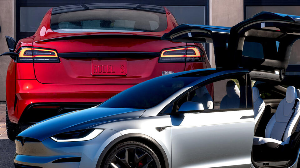 Tesla’s Replacing Half Its Lineup With Something That Doesn’t Even Have ...