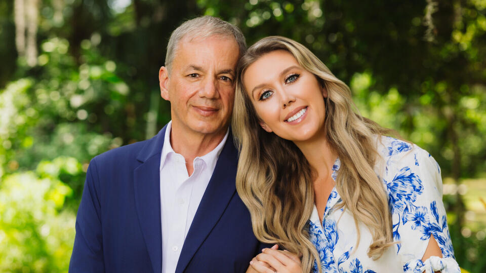 ’90 Day Fiancé’ Star Cortney Reardanz Announces Surprise Engagement ...