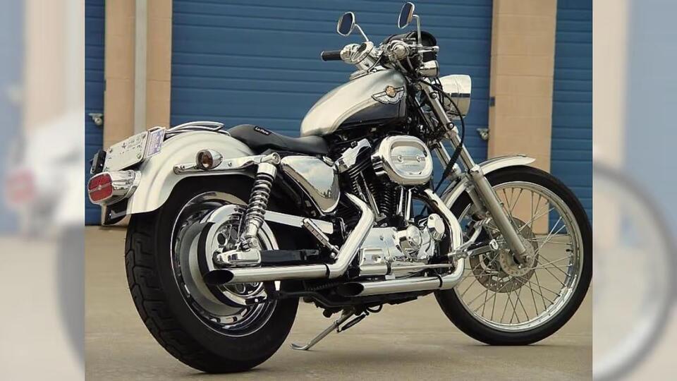 Motorcyclist Breaks Both Legs Crashing Into Fence, Dumpster In East ...