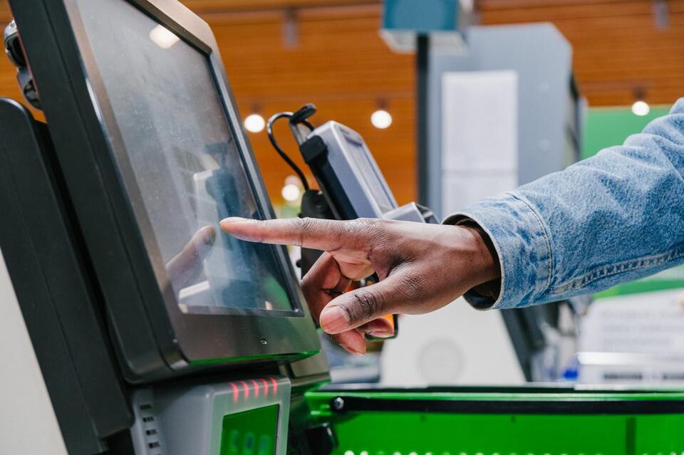 10 Times Self-Checkout Cameras Caught More Than Just Shoplifters ...