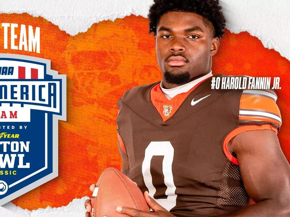Harold Fannin Jr. Named to the FWAA All-America First Team