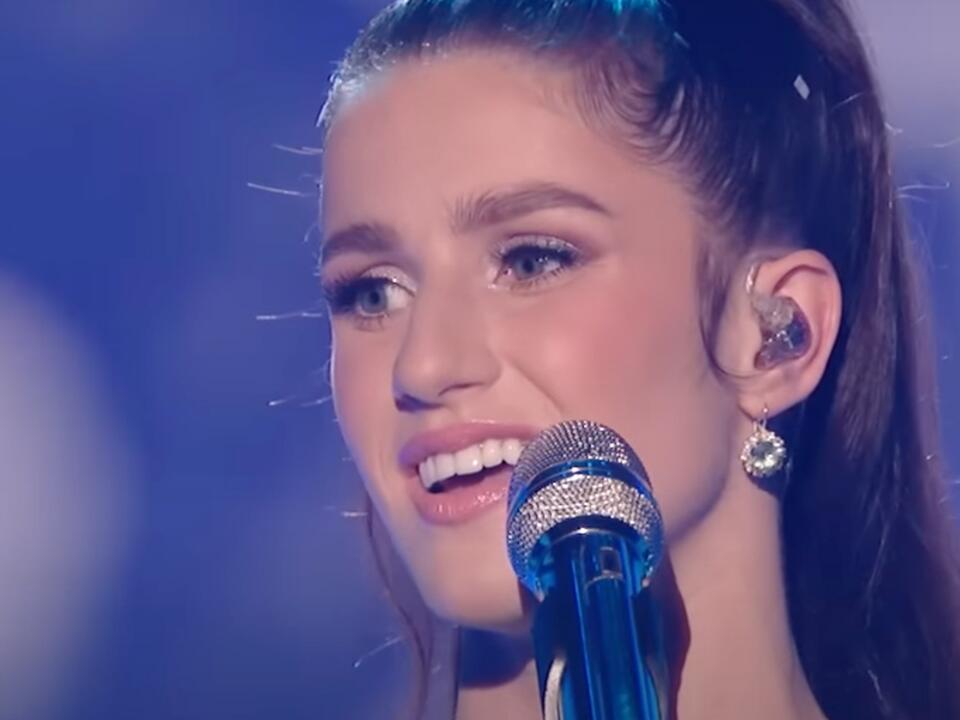 ‘American Idol’ Winner Abi Carter Powers Through a Difficult Rendition of the “Hardest Song” She ...